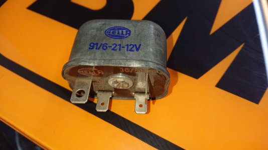 Newbie wiring / fuse box / "load shed/ relay switch "question. | BMW E9 ...